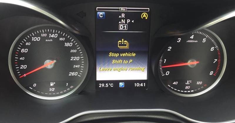 Xe báo lỗi stop vehicle leave engine running: Nguyên nhân cách khắc phục